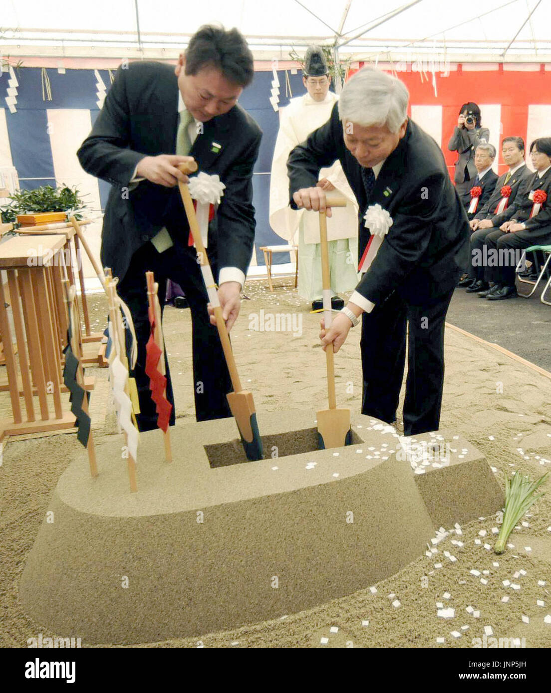 OSAKA, Japan - Shinichi Fukushima (R), senior managing director of ...
