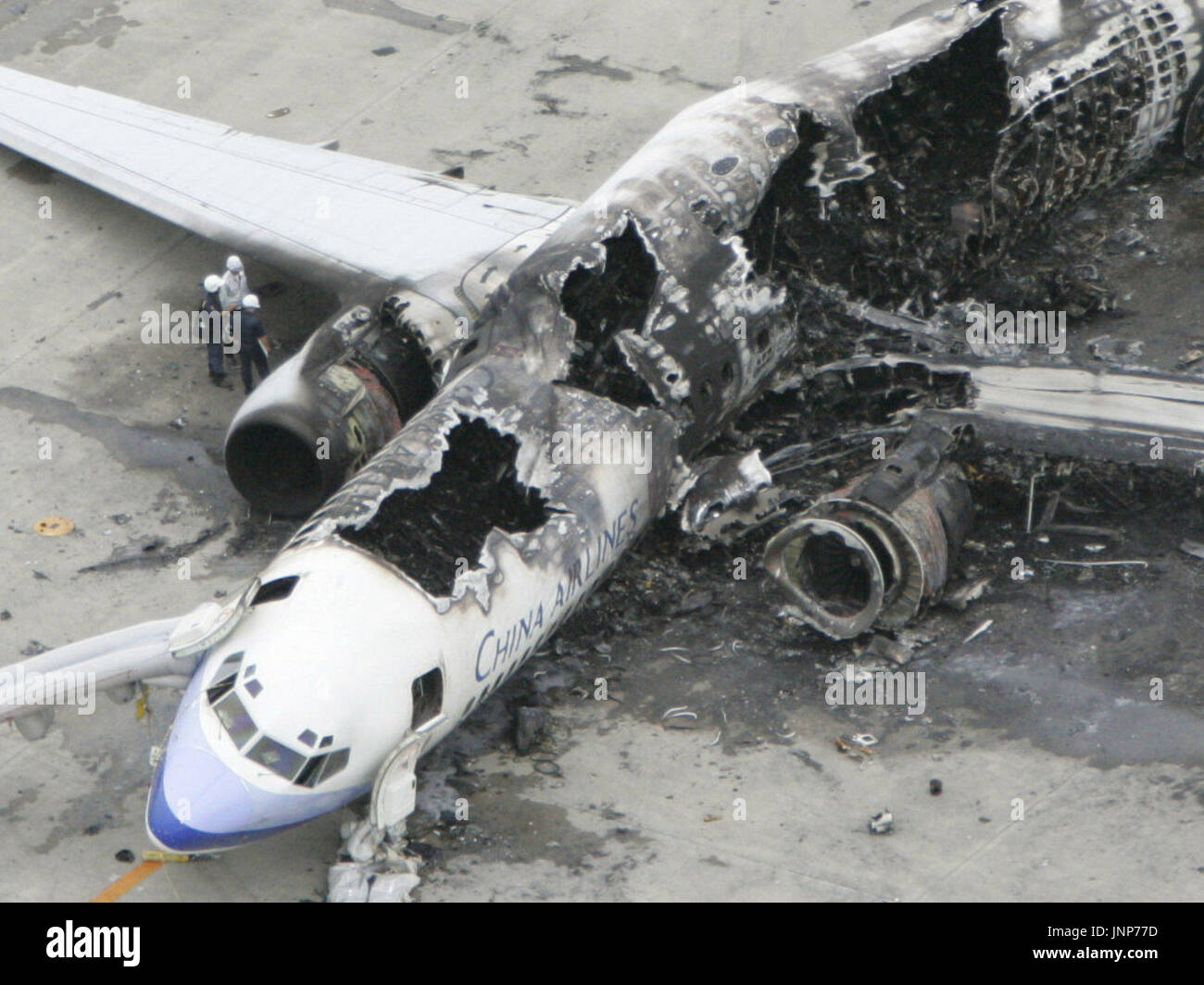 China Airlines Boeing 737 800 Fire