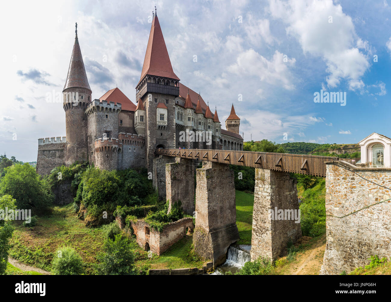 Romania hunedoara corvin castle hi-res stock photography and images - Alamy