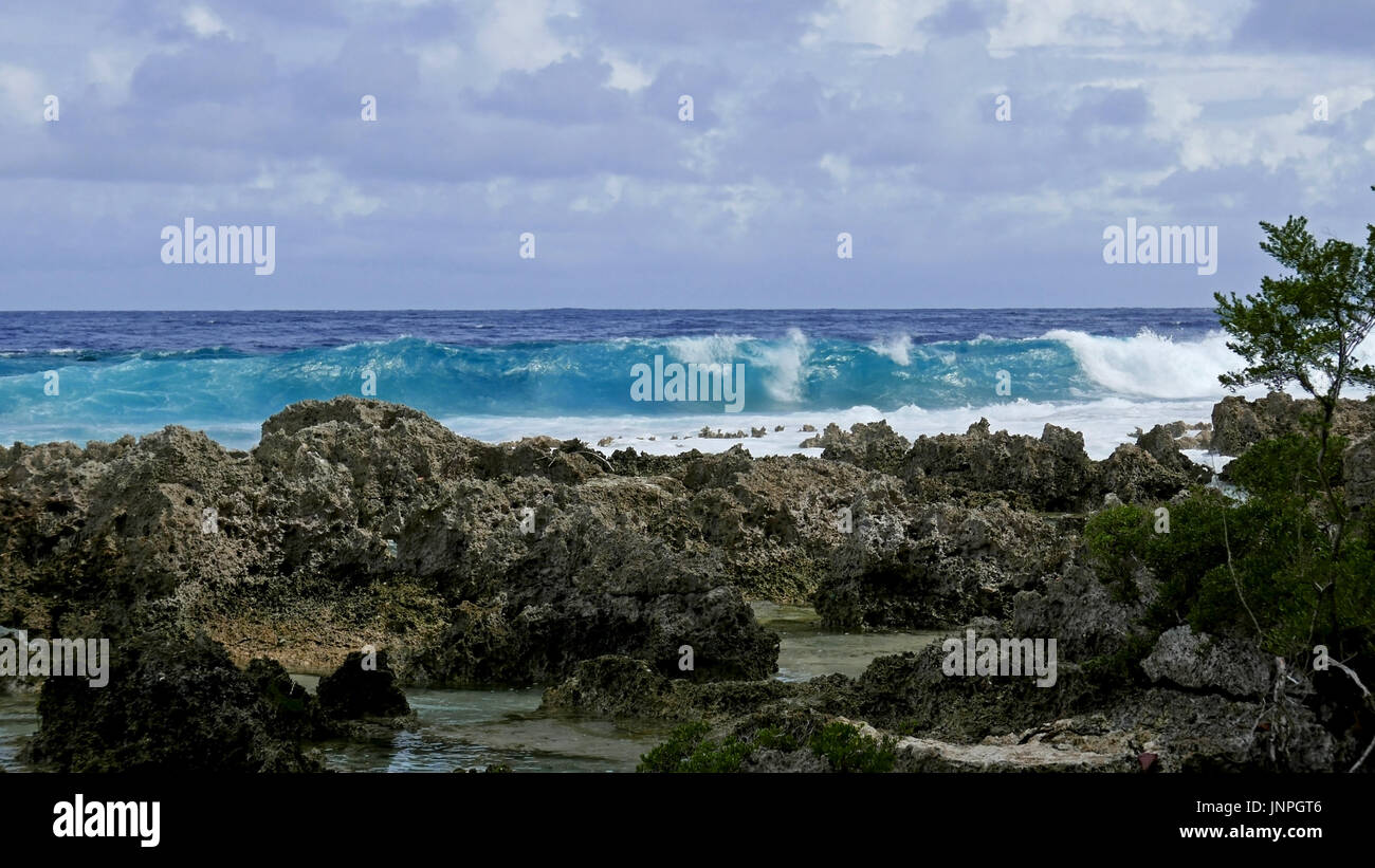 Double Barrier Reef protecting Marovo Lagoon, World Heritage Site in ...