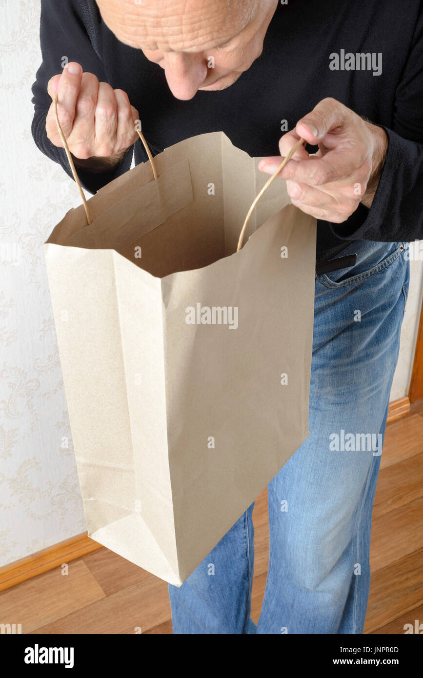 Inside brown paper bag hi-res stock photography and images - Alamy