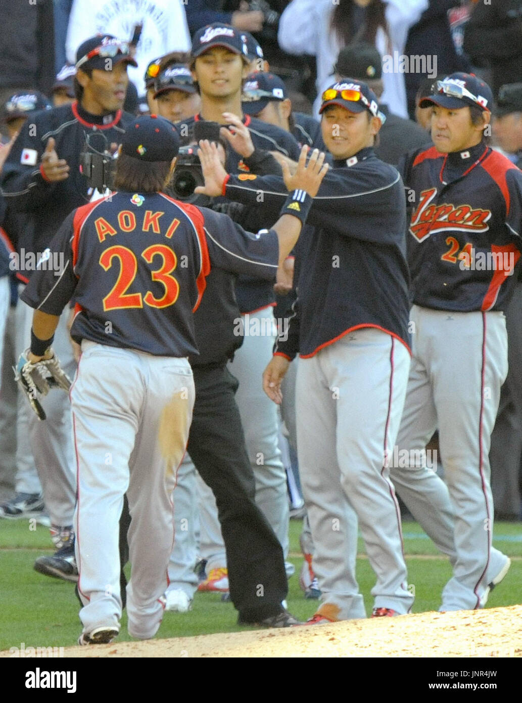 SAN DIEGO, United States - Japan pitcher Daisuke Matsuzaka (2nd from R ...