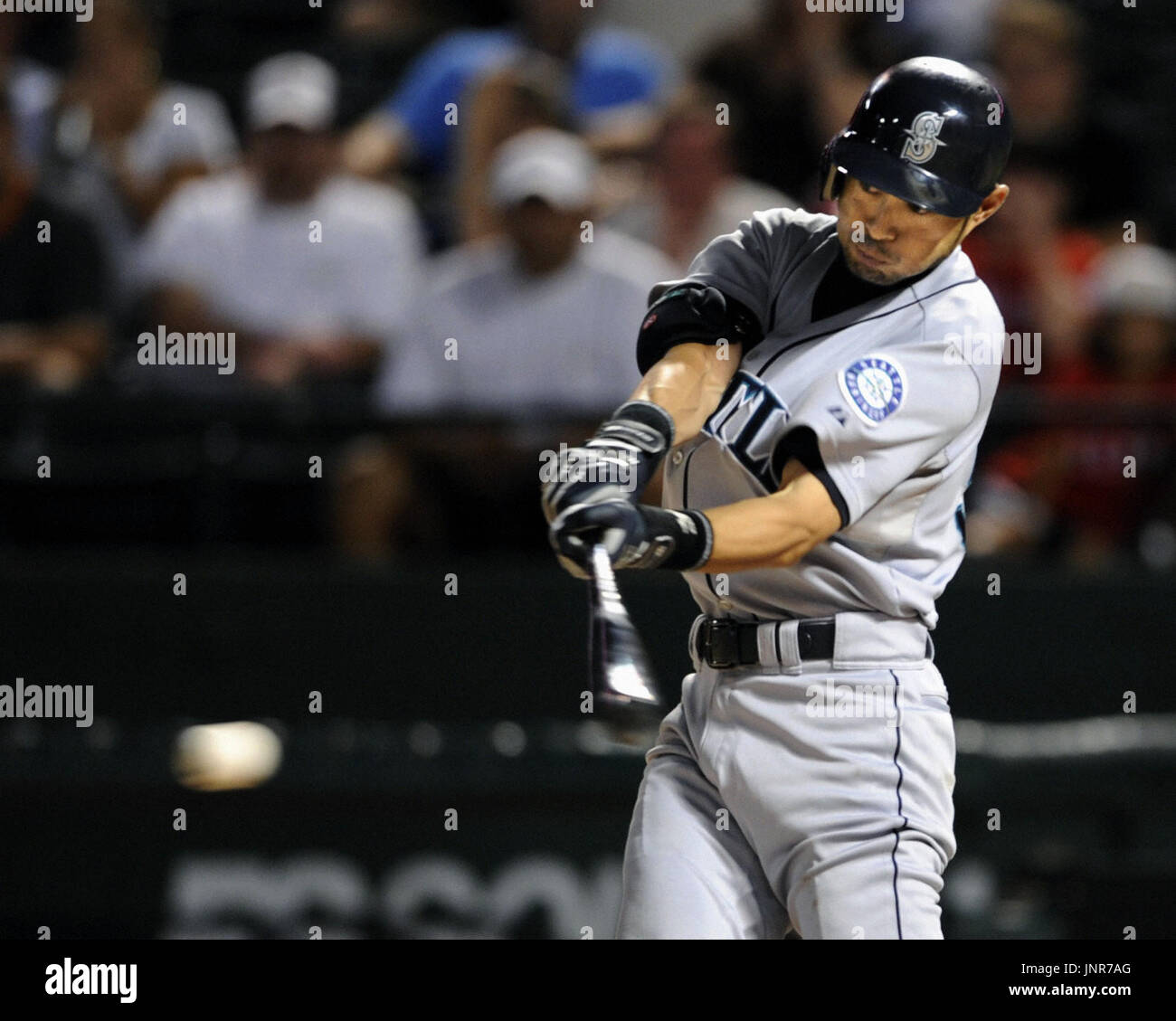 ARLINGTON, United States - Seattle Mariners outfielder Ichiro Suzuki ...