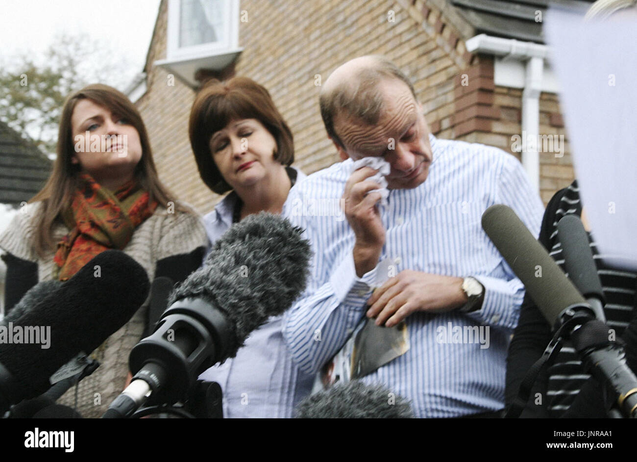 LONDON, Japan - William Hawker (R), father of British language school ...