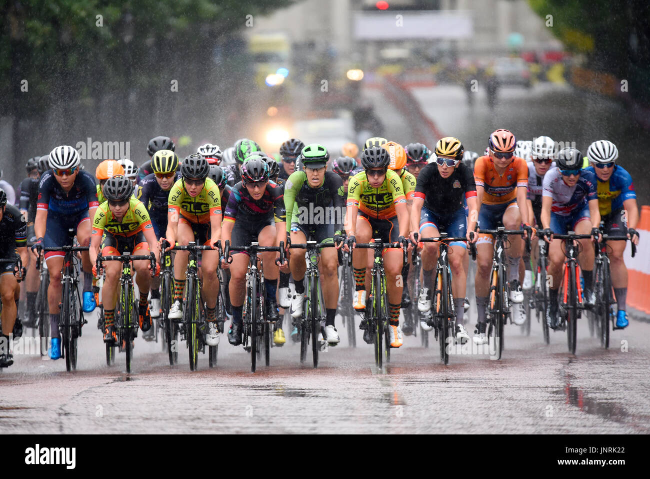 Womens bike ride hi-res stock photography and images - Alamy
