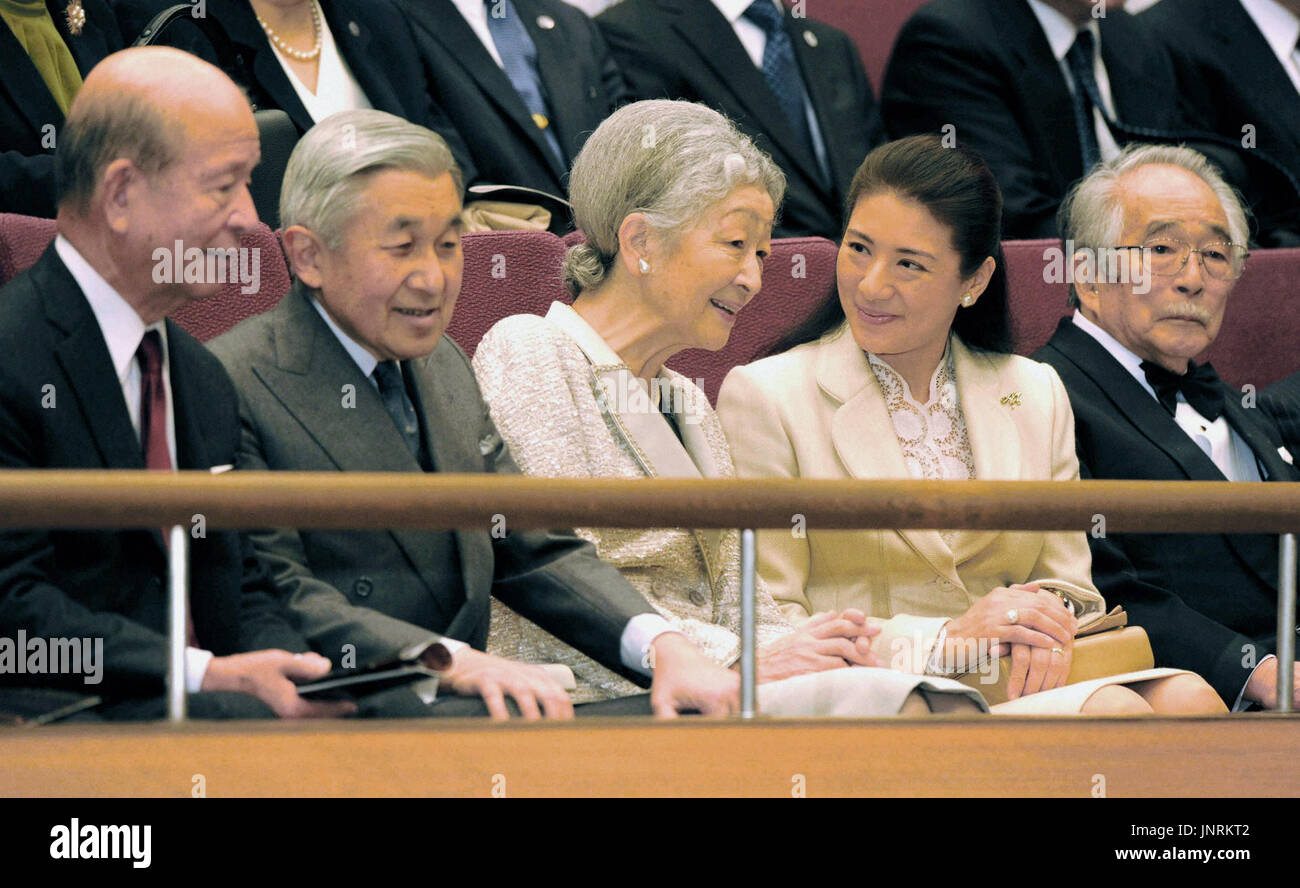 TOKYO, Japan - Japanese Emperor Akihito (2nd from L) and his wife ...