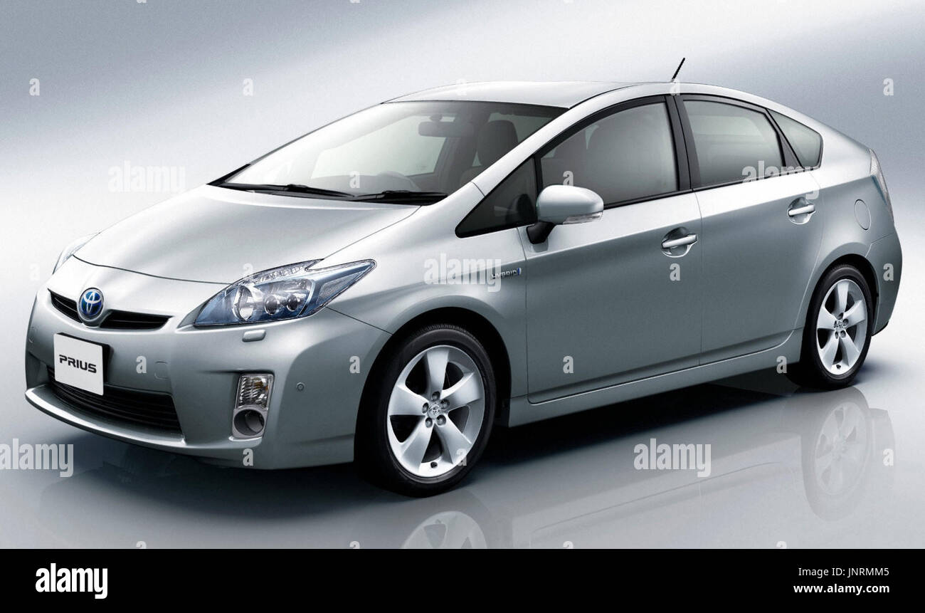 TOKYO, Japan - Toyota Motor Corp.'s Prius gas-electric hybrid car (file ...