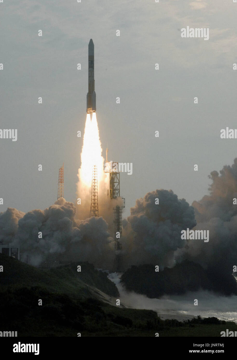 TANEGASHIMA, Japan - Japan's H-2A rocket carrying Akatsuki, which is ...