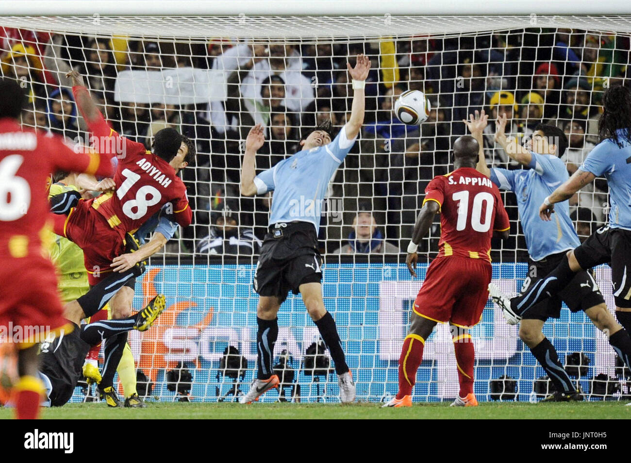JOHANNESBURG, South Africa - Uruguay's Luis Suarez (2nd from R ...