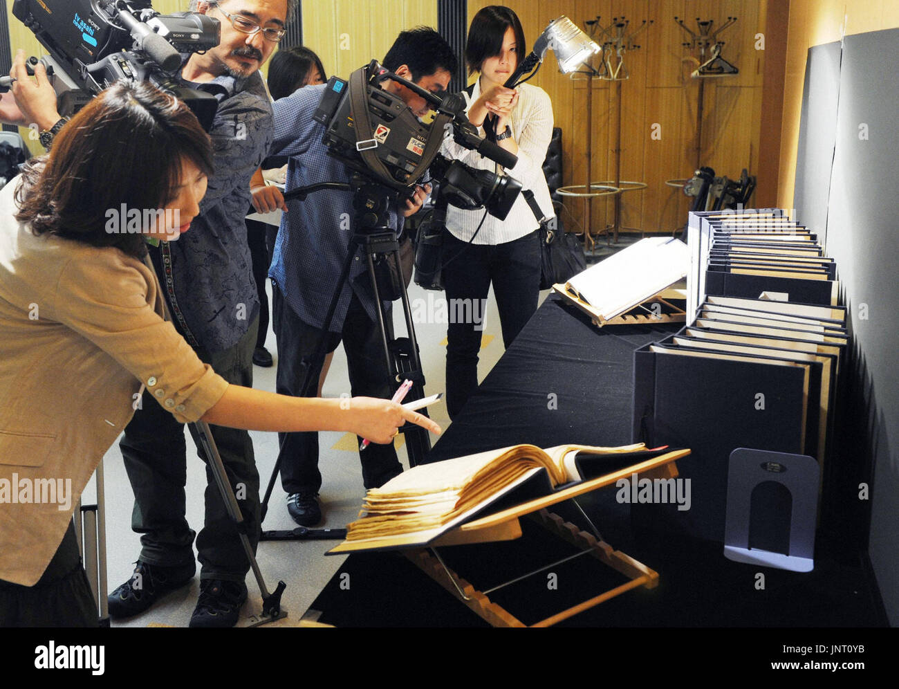 TOKYO, Japan - Diplomatic documents totaling 8,100 pages are unveiled ...