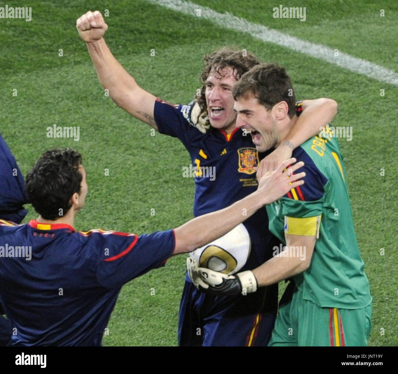 JOHANNESBURG, South Africa - Spain goalkeeper Iker Casillas (R) and ...