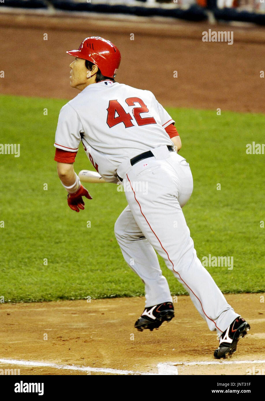 Jersey number 42 hi-res stock photography and images - Alamy