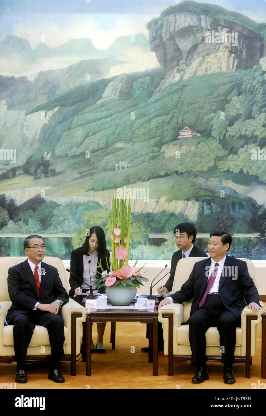 BEIJING, China - Chinese Vice President Xi Jinping (R) and Nagasaki Gov ...