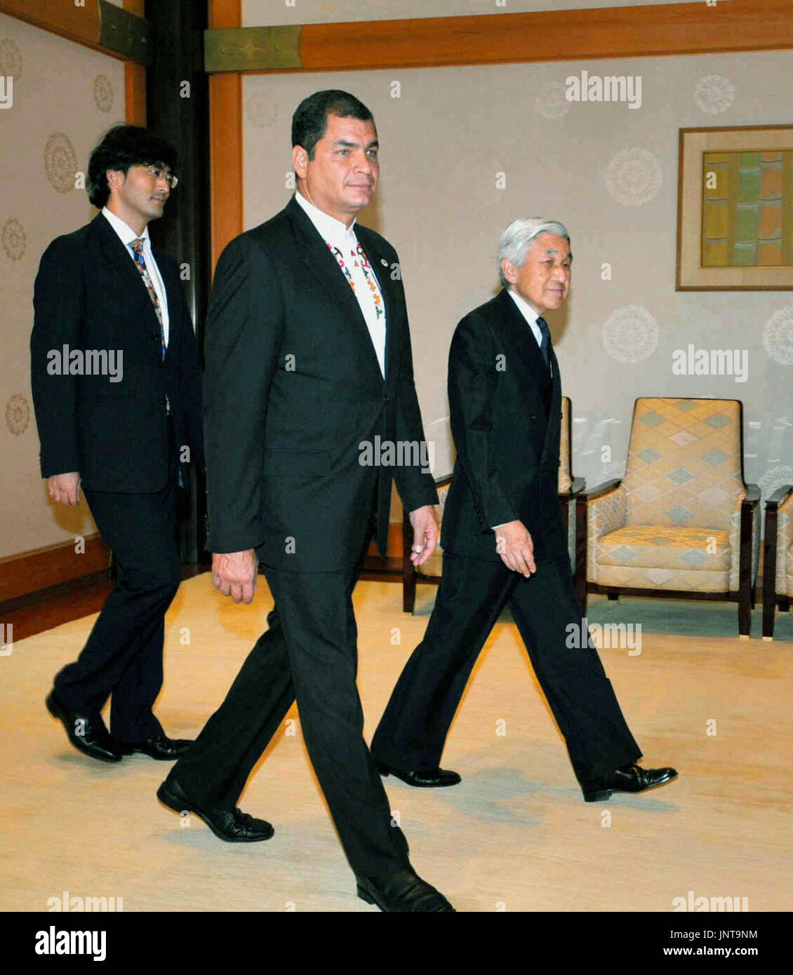 TOKYO, Japan - Ecuadorian President Rafael Correa (C) meets with ... TOKYO, Japan - Ecuadorian President Rafael Correa (C) meets with ...