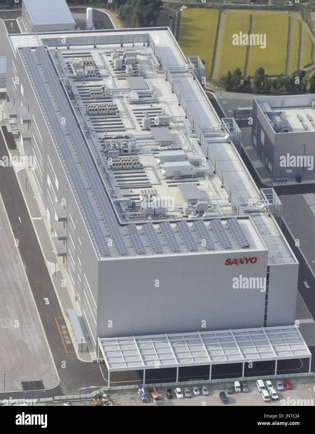 KASAI, Japan - Photo shows Sanyo Electric Co.'s new plant in Kasai ...