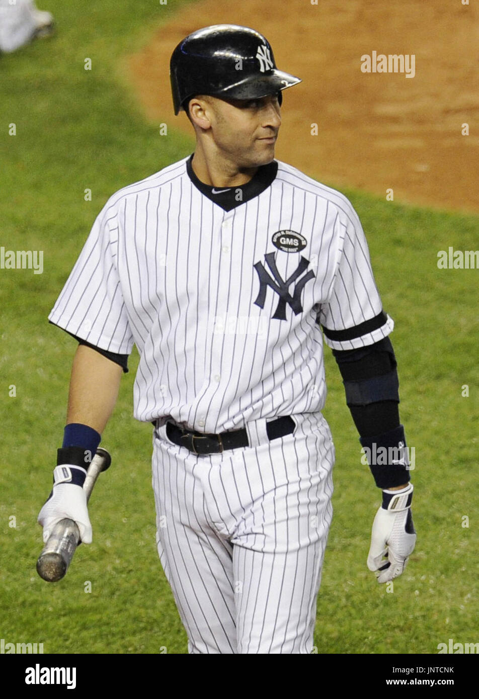 NEW YORK, United States - New York Yankees shortstop Derek Jeter ...