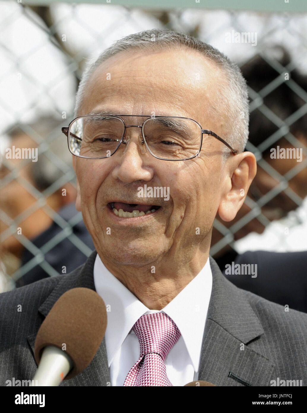 UTSUNOMIYA, Japan - Toshikazu Sugaya (C), who served 17 years in prison ...