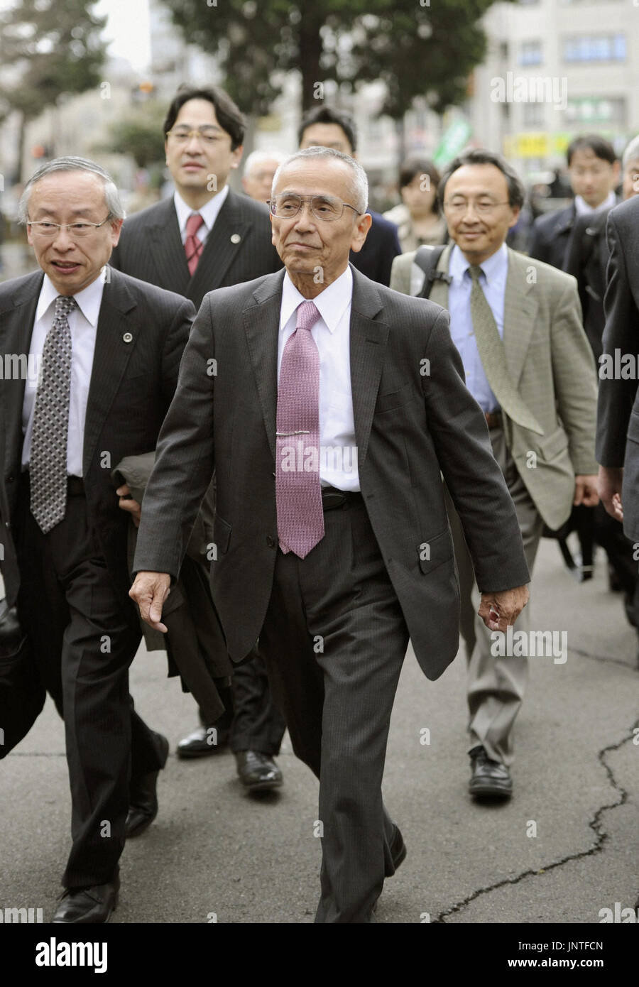UTSUNOMIYA, Japan - Toshikazu Sugaya (C), who served 17 years in prison ...