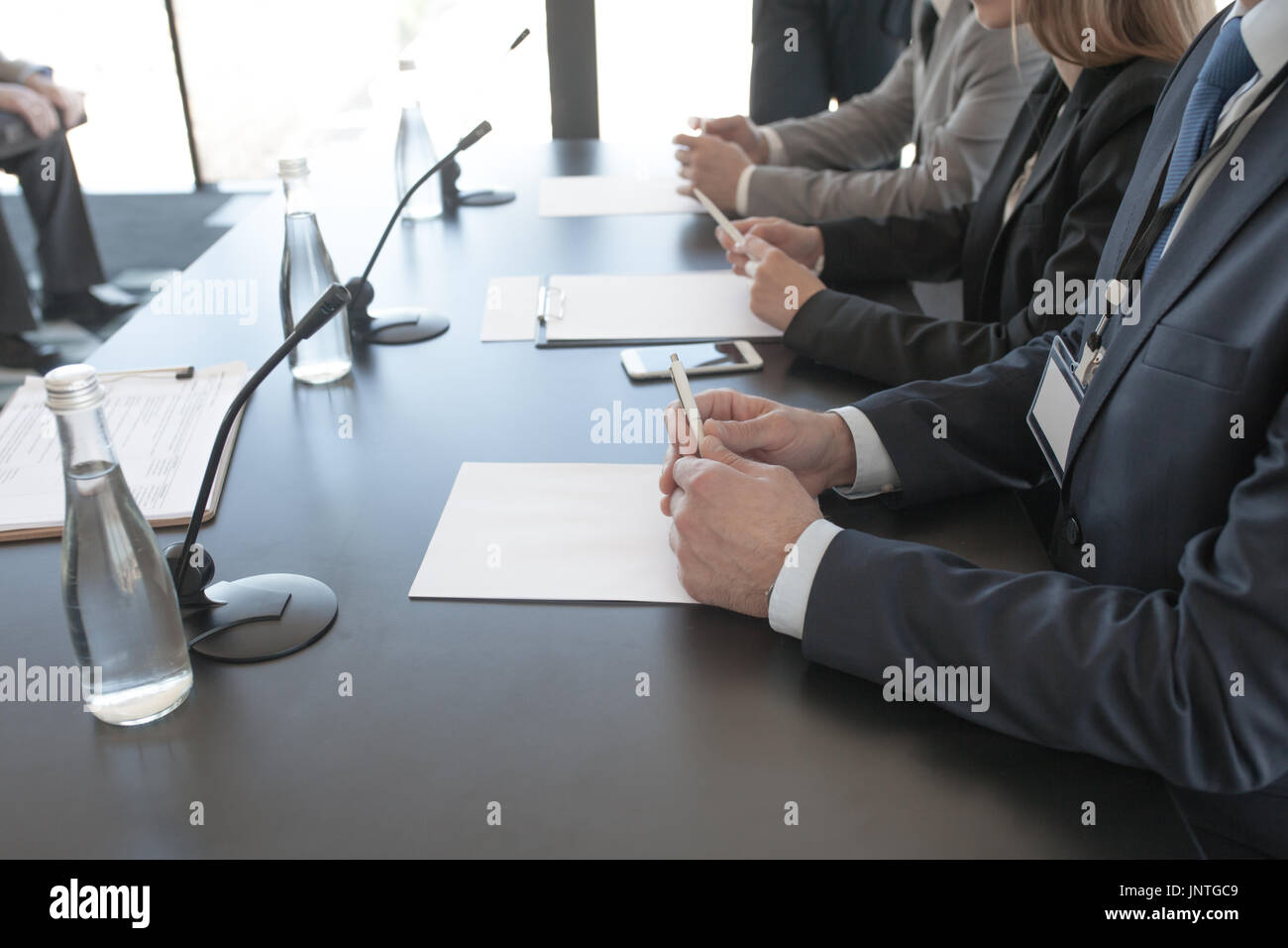 Press conference table hi-res stock photography and images - Alamy