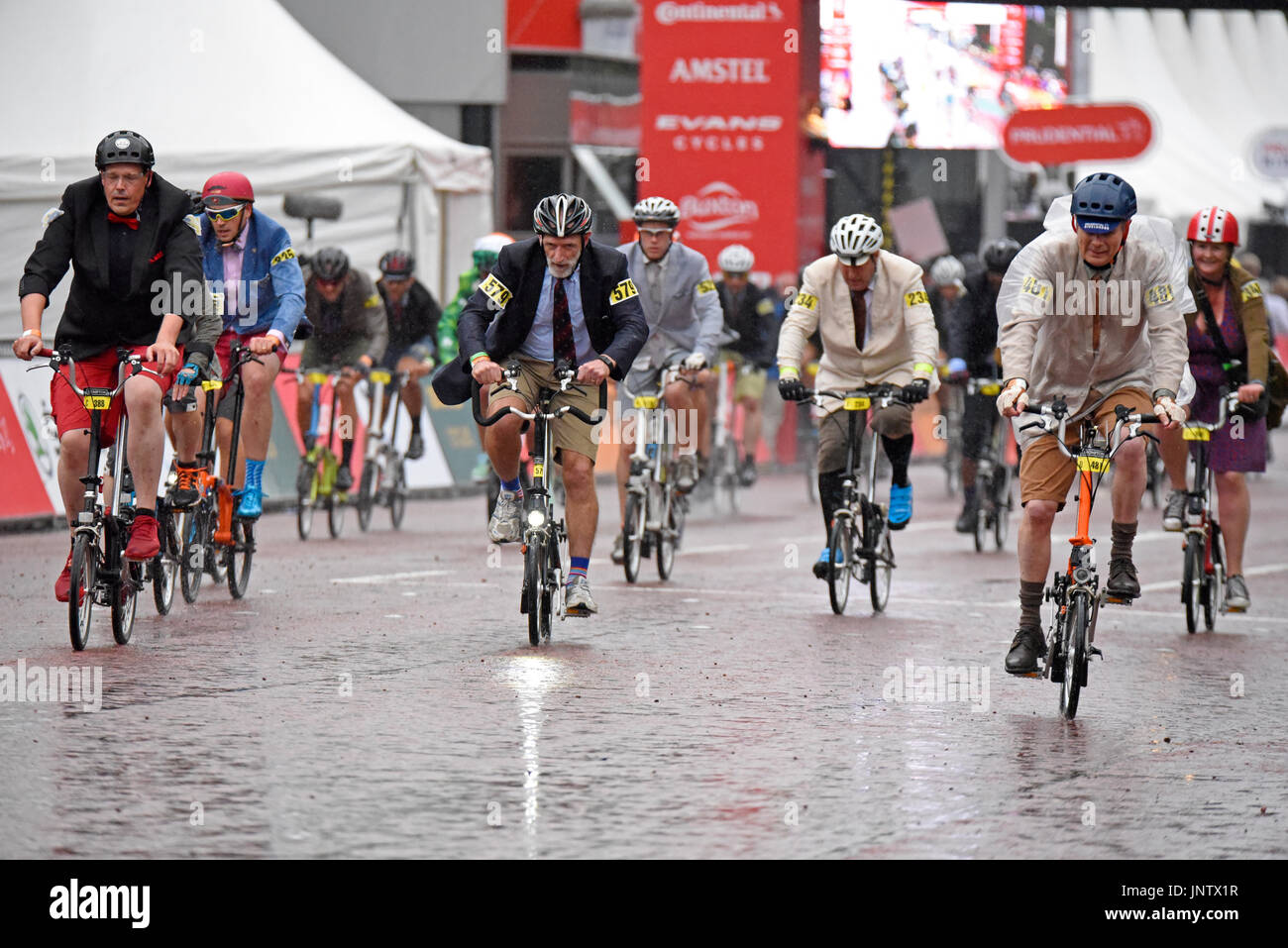 Brompton bicycle hi-res stock photography and images - Alamy