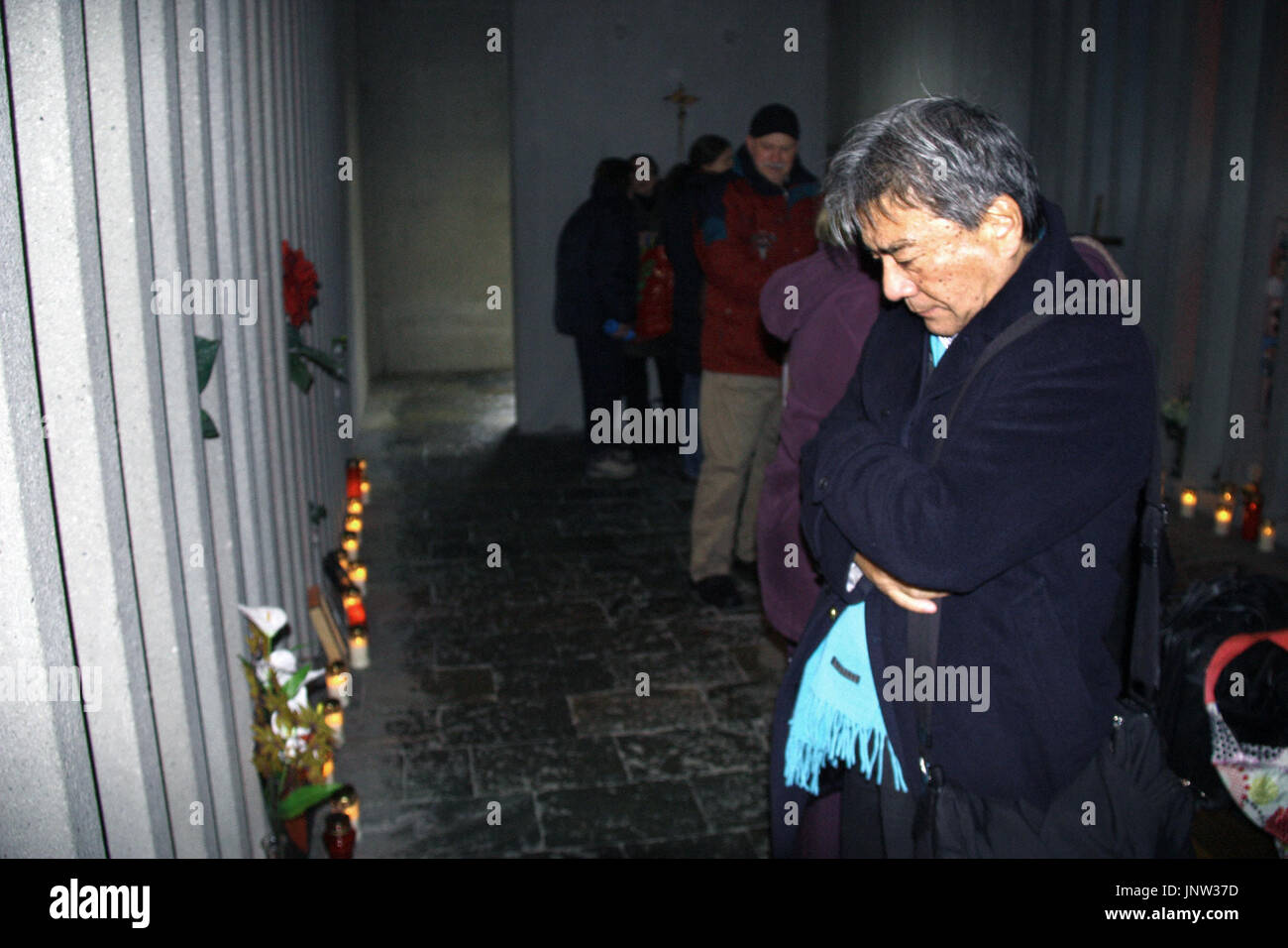 KAPRUN, Austria - Hitoshi Narahara, father of one of the 10 Japanese ...