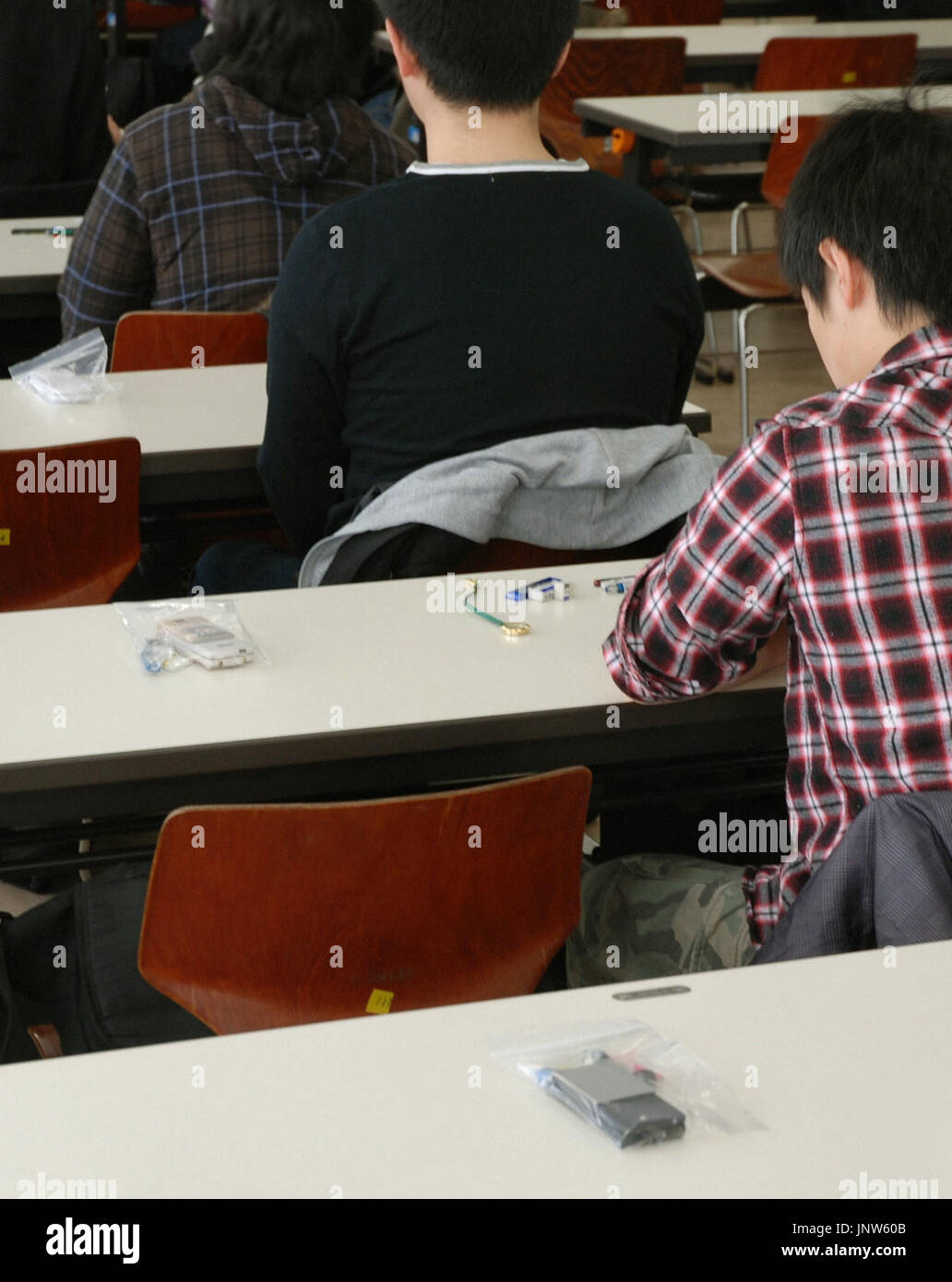 Japan entrance exams hi-res stock photography and images - Alamy