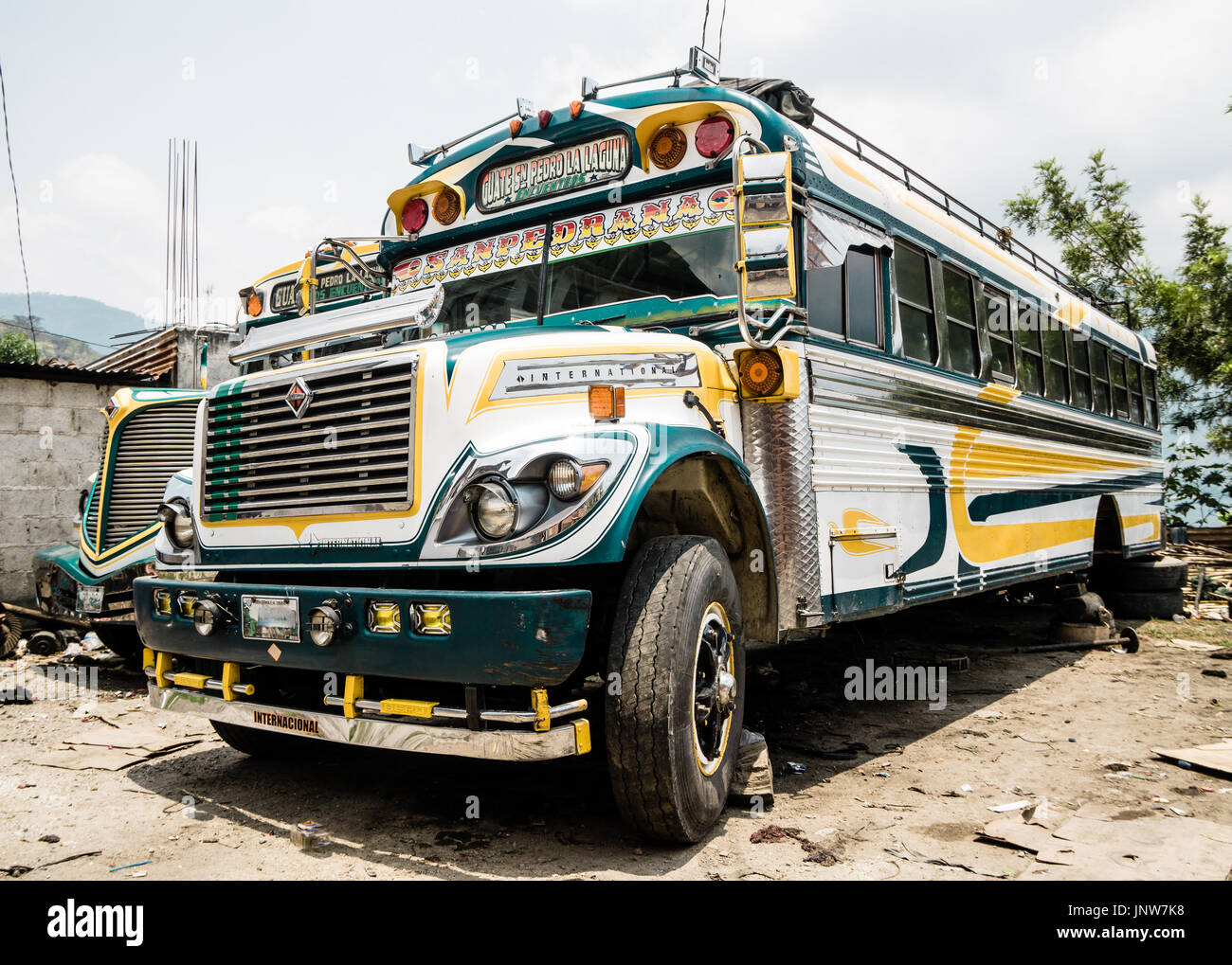 Old school bus hi-res stock photography and images - Alamy