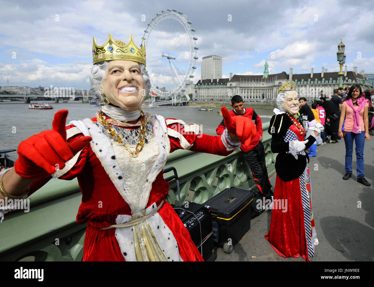 LONDON, Britain - A street performer dressed as Queen Elizabeth II ...