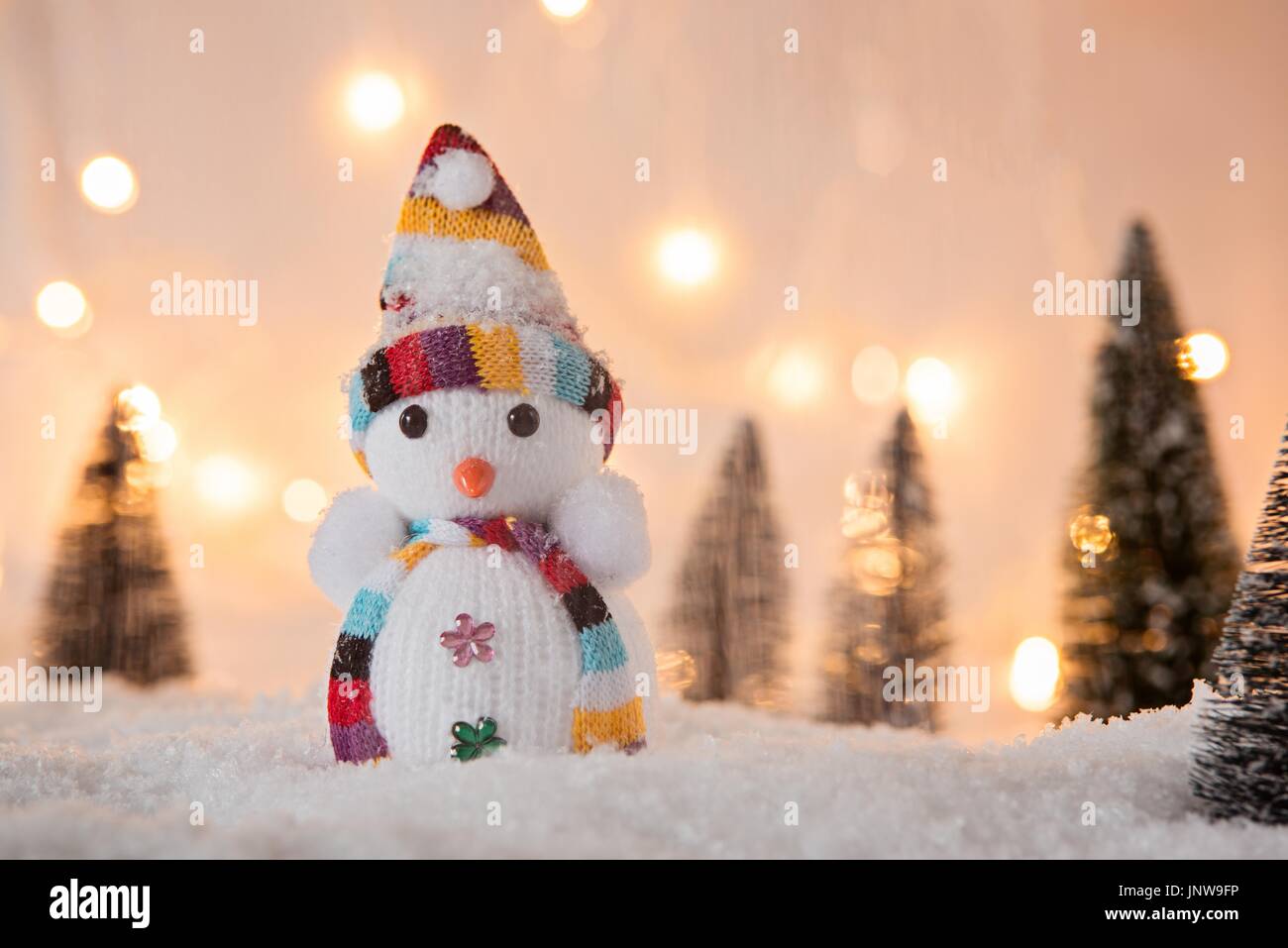Miniature snow man hi-res stock photography and images - Alamy