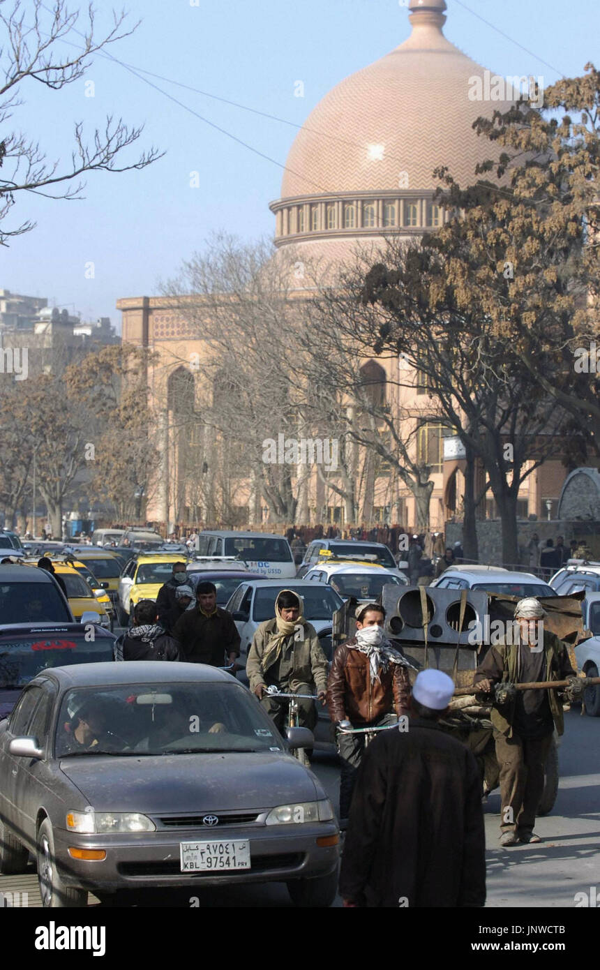 KABUL, Afghanistan - Photo shows traffic congestion in central Kabul ...