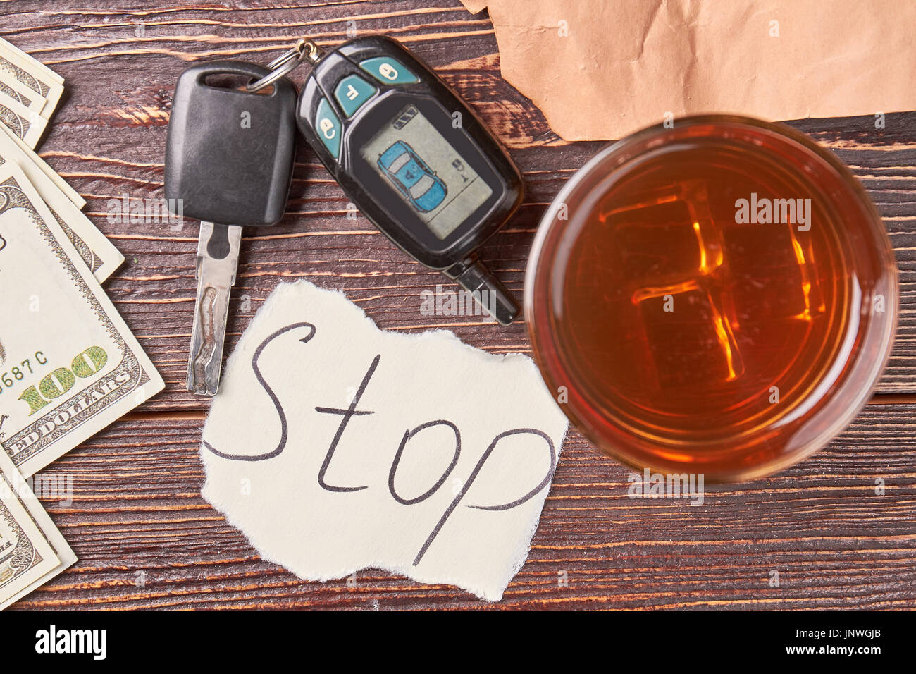 Alcohol and money hi-res stock photography and images - Alamy