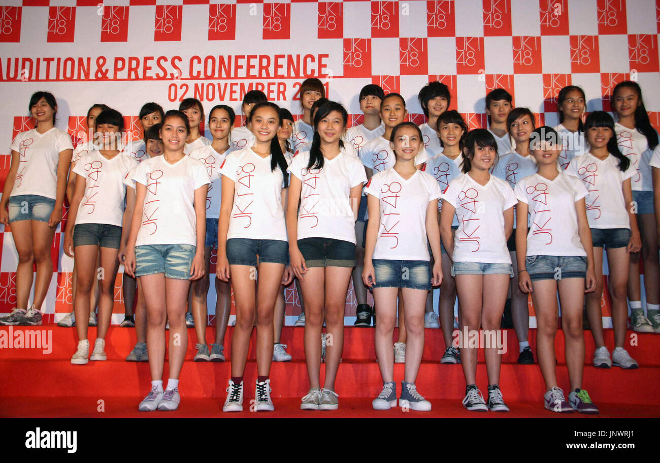 JAKARTA, Indonesia - Members of Jakarta-based JKT48, the first official ...