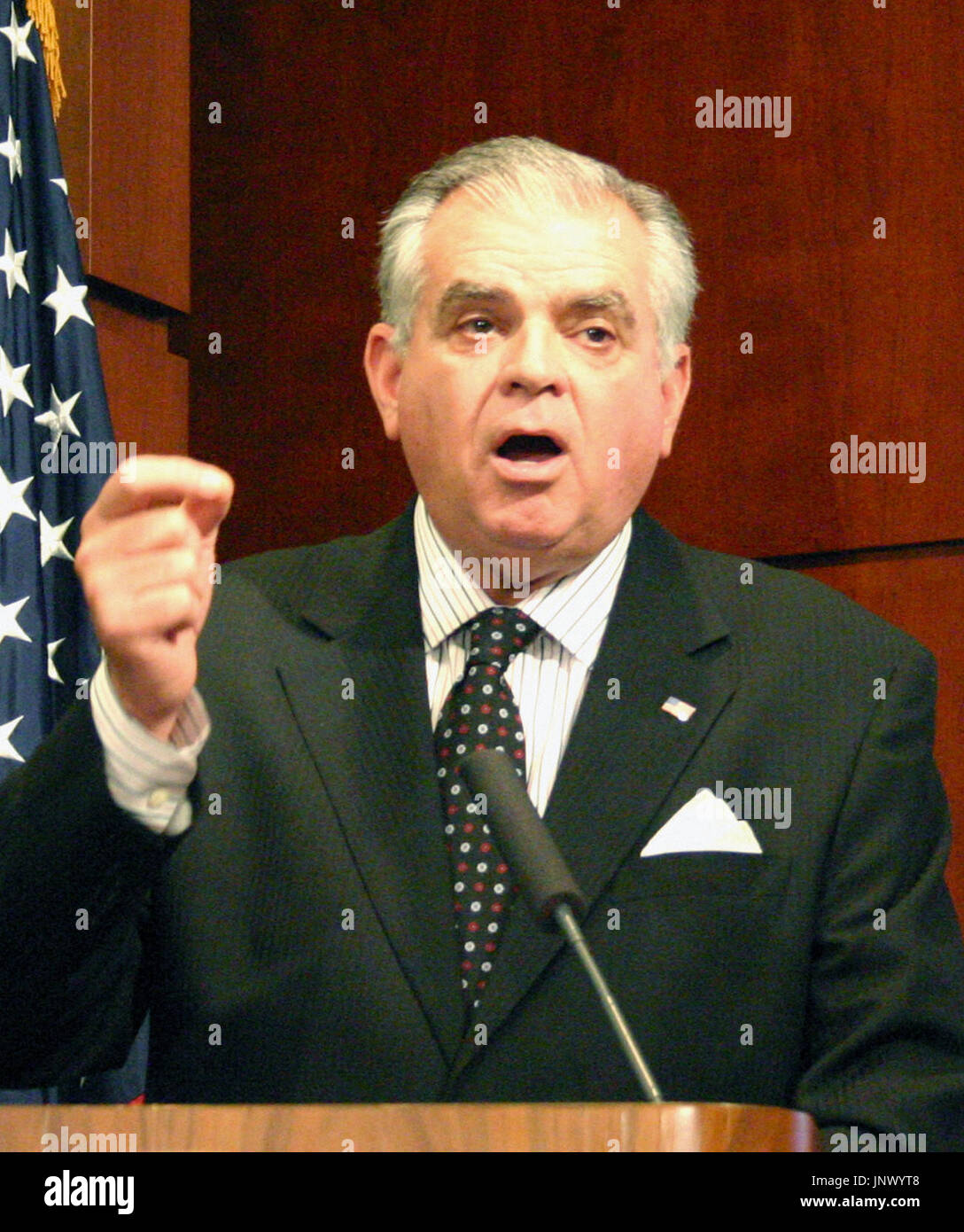 WASHINGTON, United States - U.S. Transportation Secretary Ray LaHood ...