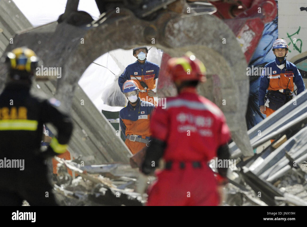 CHRISTCHURCH, New Zealand - Members of a Japanese disaster relief team ...