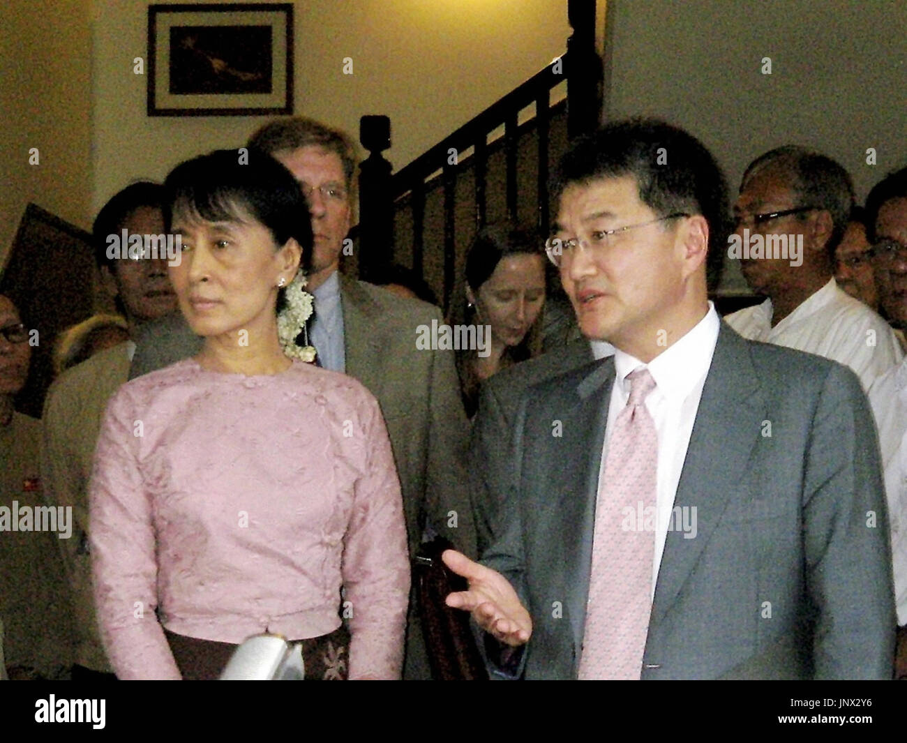 BANGKOK, Thailand - Myanmar's pro-democracy icon Aung San Suu Kyi (L ...