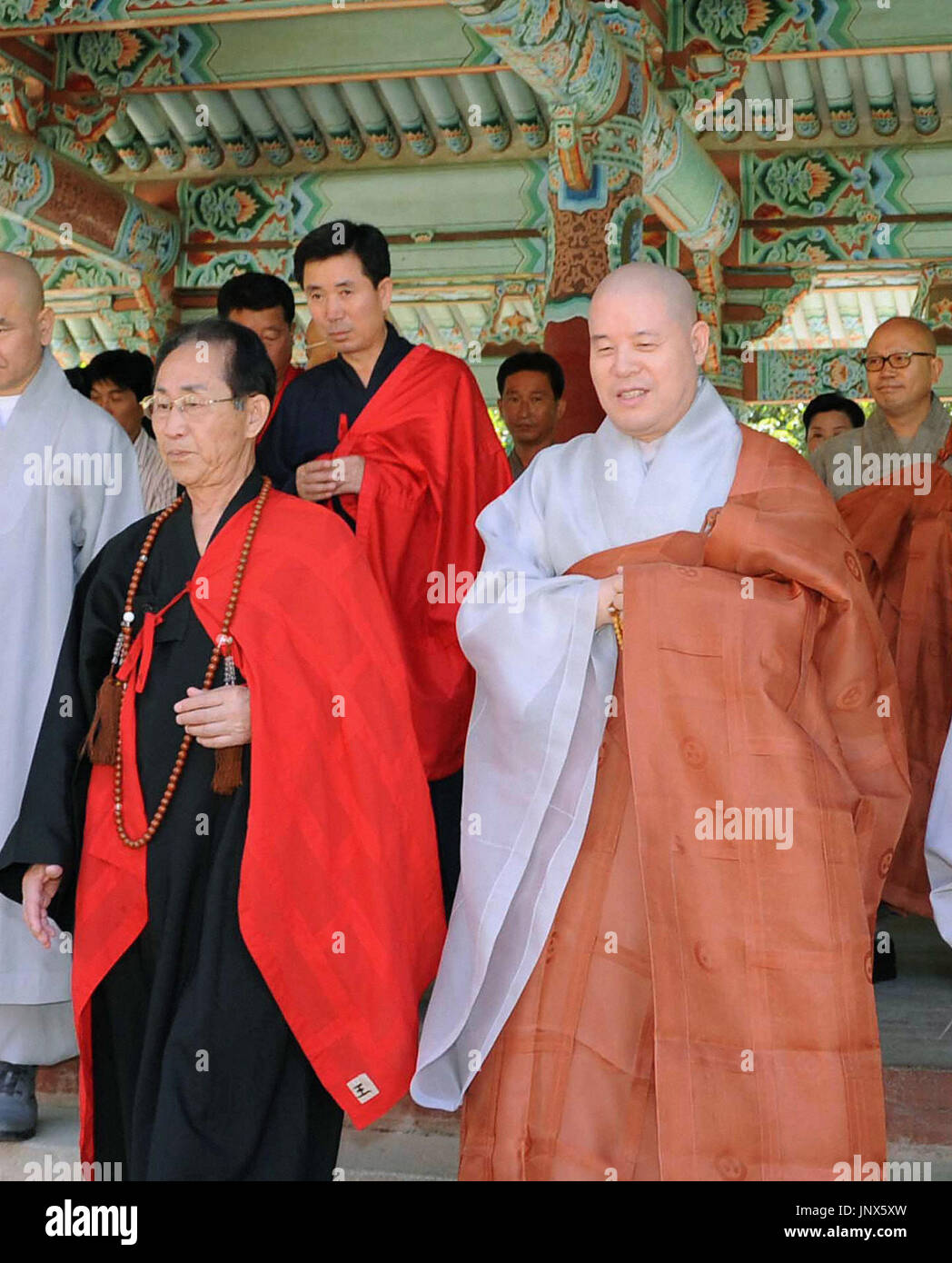 PYONGYANG, North Korea - Buddhist monks from North Korea (L) and South ...