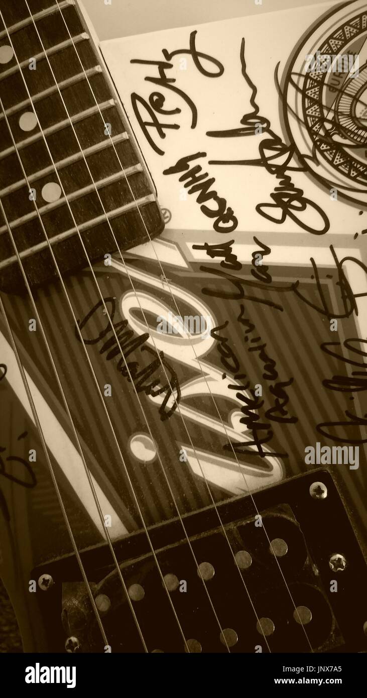 Stringed Bowed Instrument High Resolution Stock Photography and Images ...