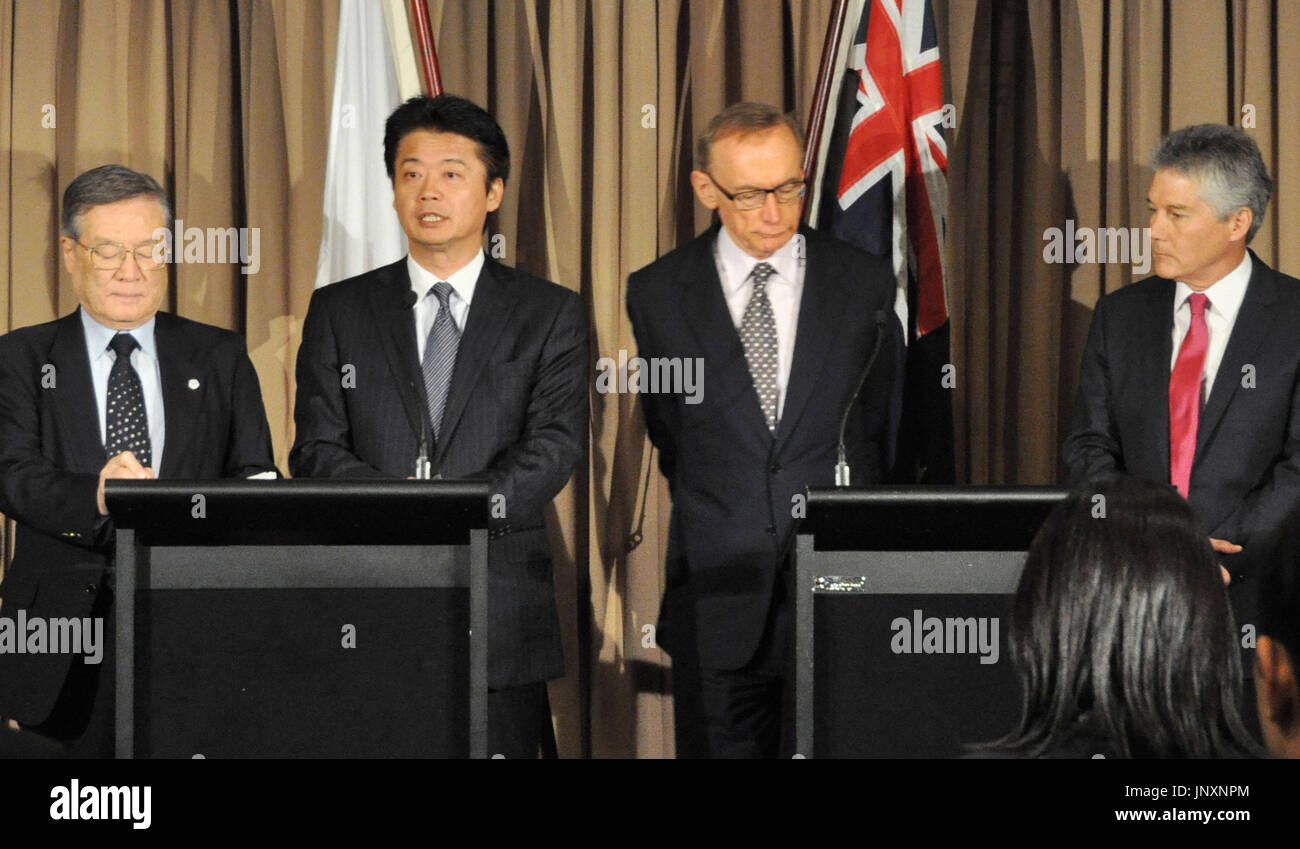 SYDNEY, Australia - (from L) Japanese Defense Minister Satoshi Morimoto ...