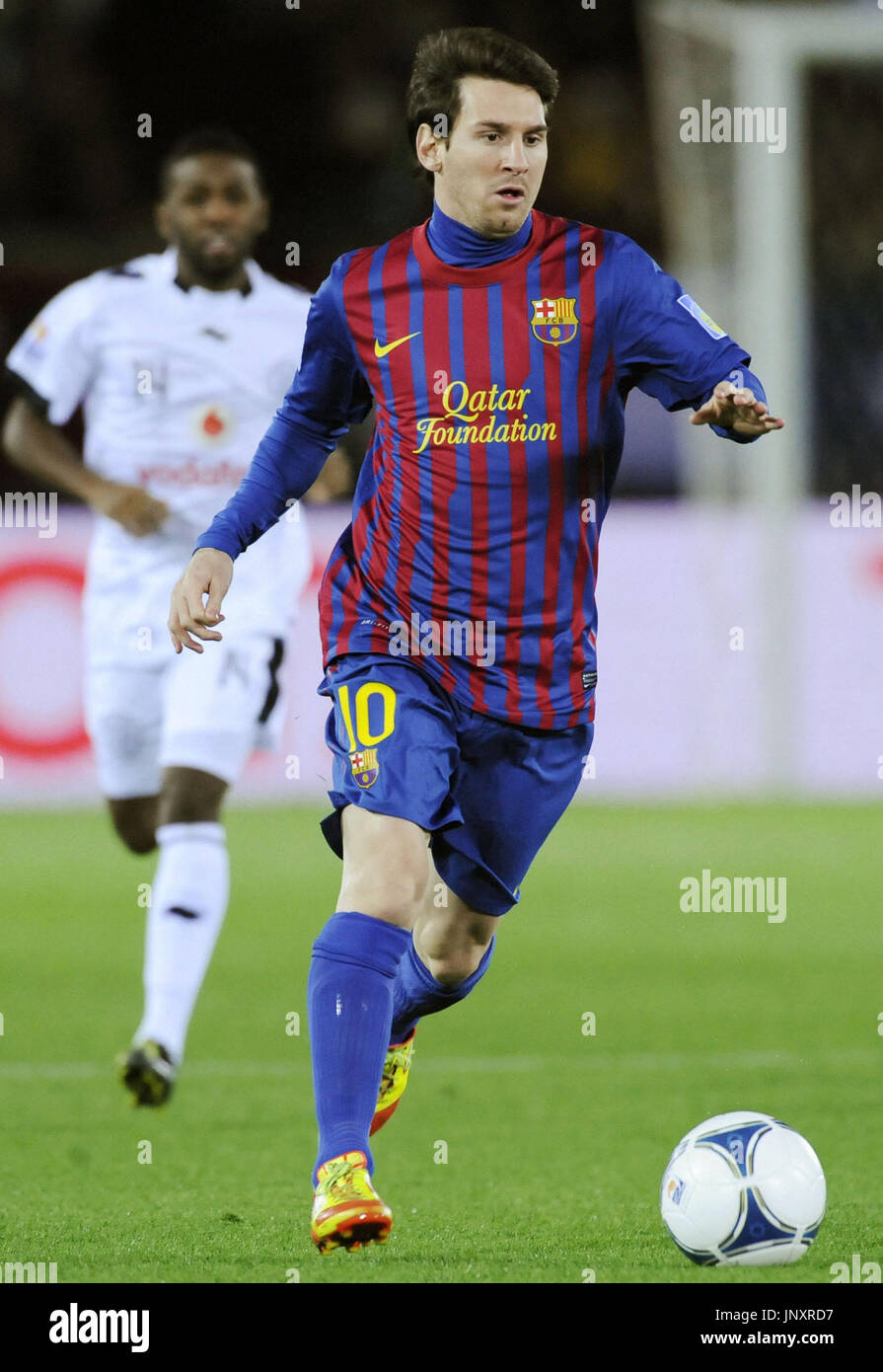 YOKOHAMA, Japan - Barcelona's Lionel Messi plays in a Club World Cup ...