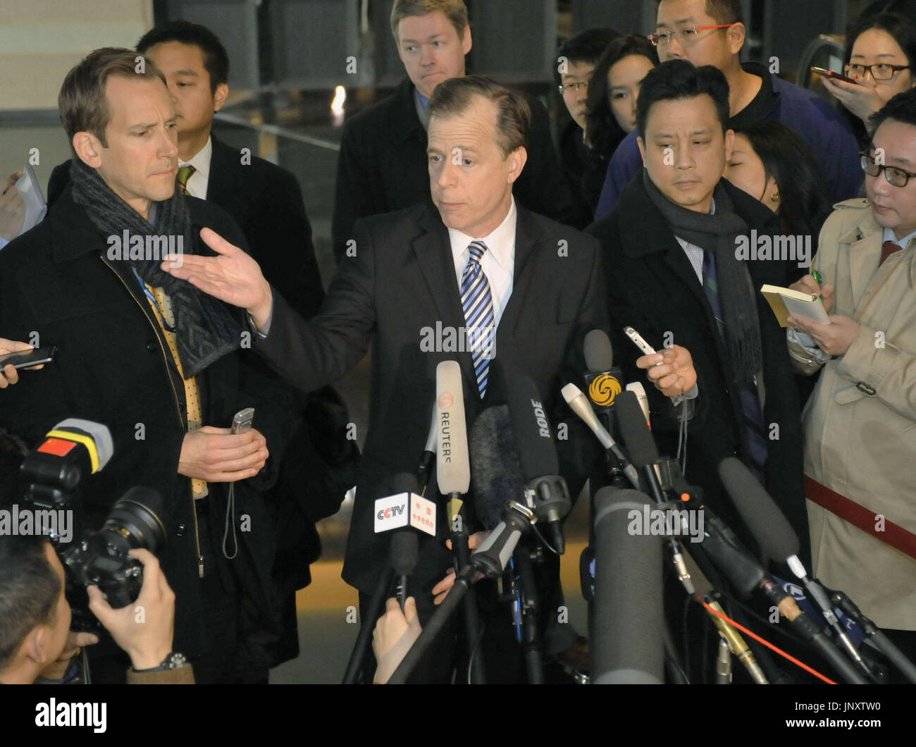 BEIJING, China - Glyn Davies (C), U.S. special representative for North ...