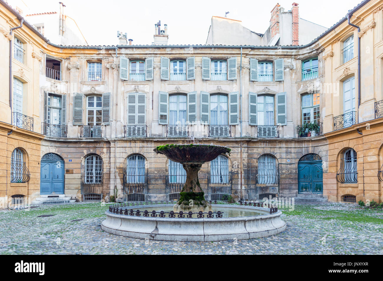 Town in provence hi-res stock photography and images - Alamy