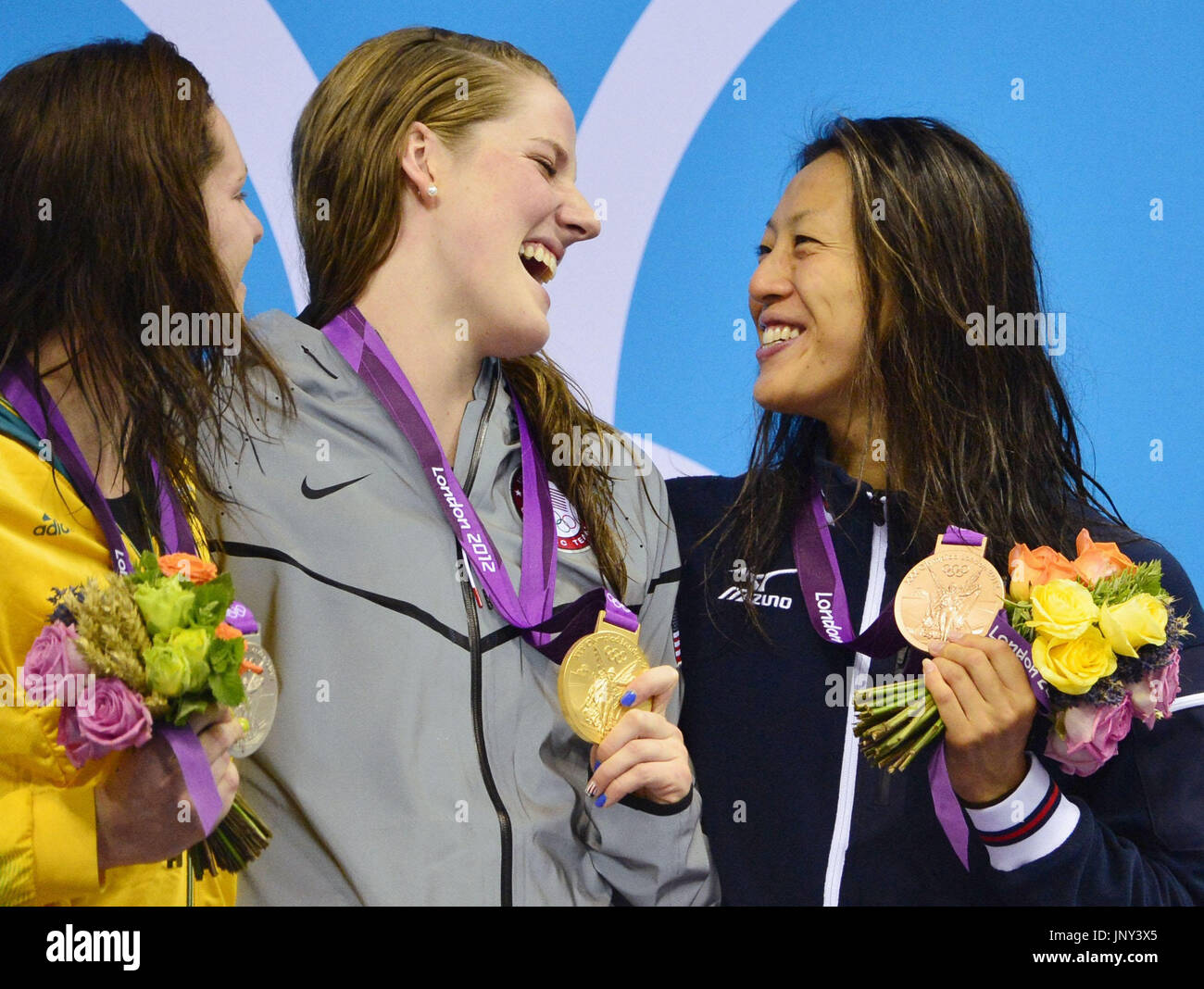 LONDON, Britain - Japanese bronze medalist Aya Terakawa (R) celebrates ...
