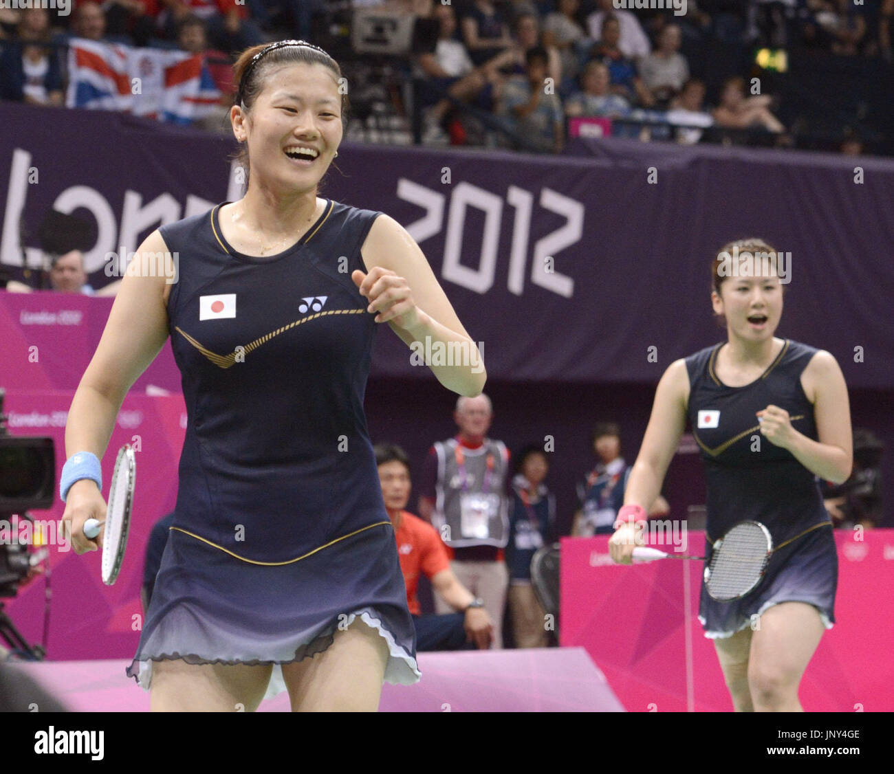 LONDON, Britain - Japan's badminton pair of Mizuki Fujii (R) and Reika ...