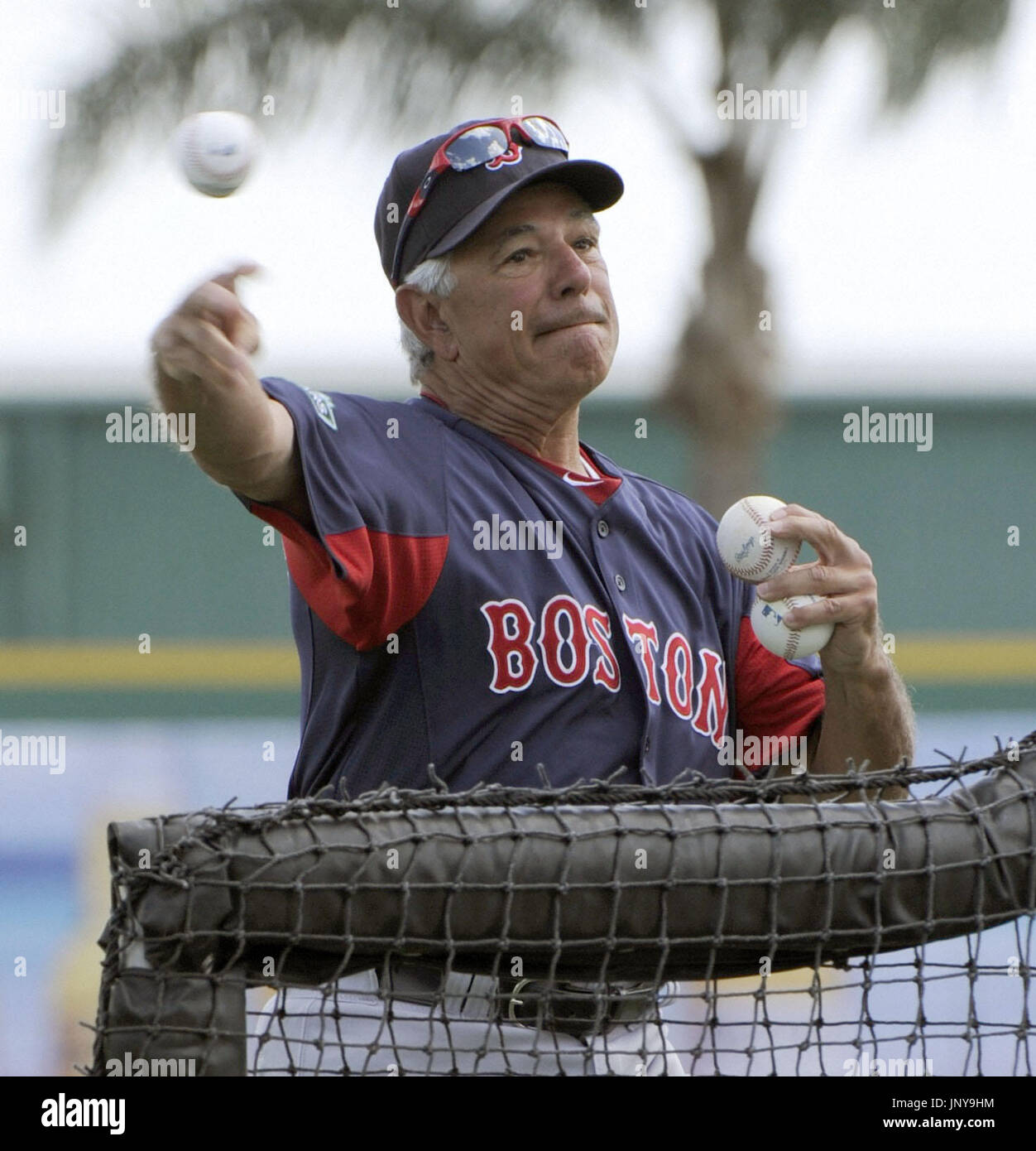 BRADENTON, United States - Boston Red Sox manager Bobby Valentine ...