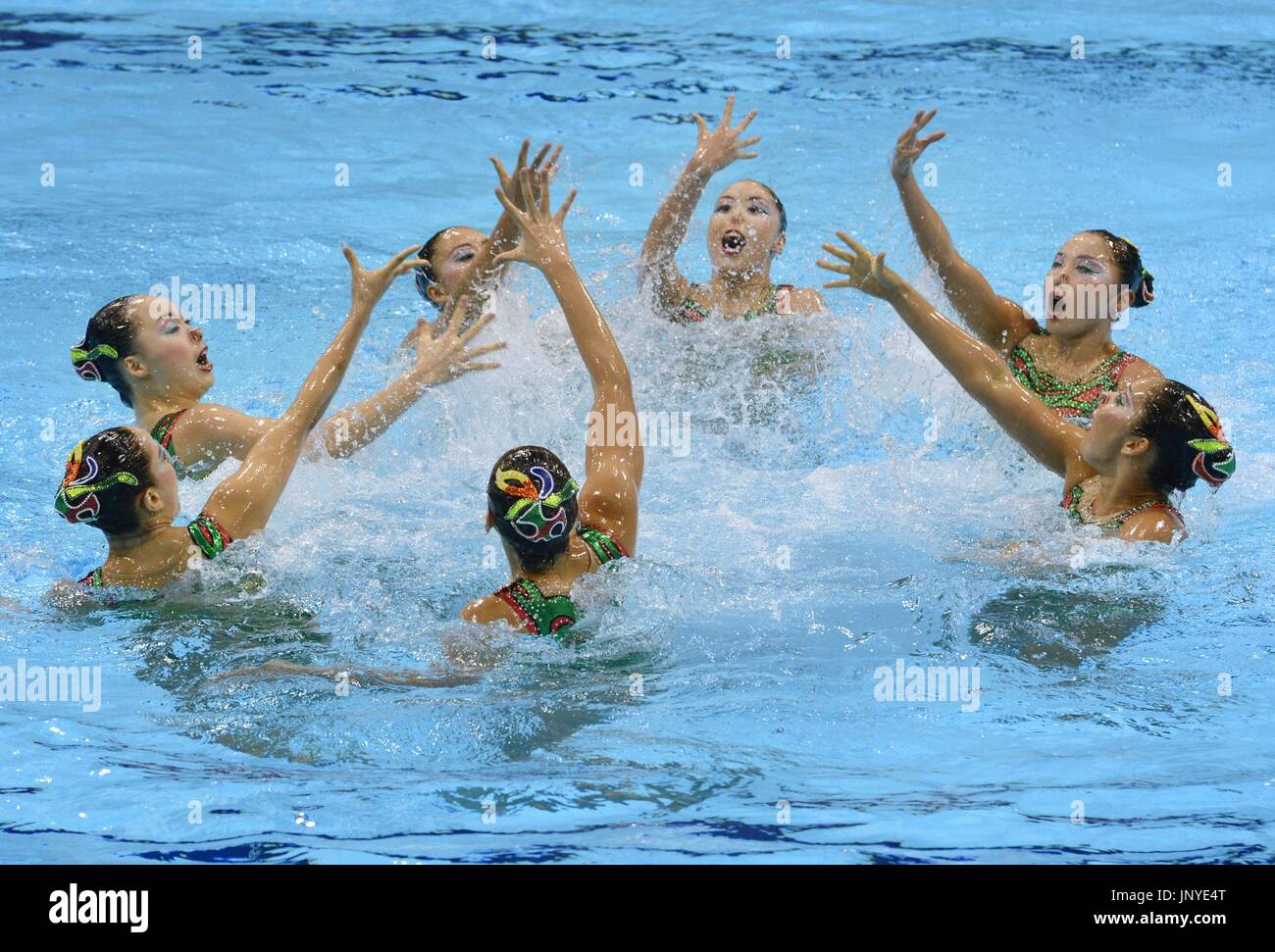 LONDON, Britain - Members of the Japanese synchronized swimming women's ...