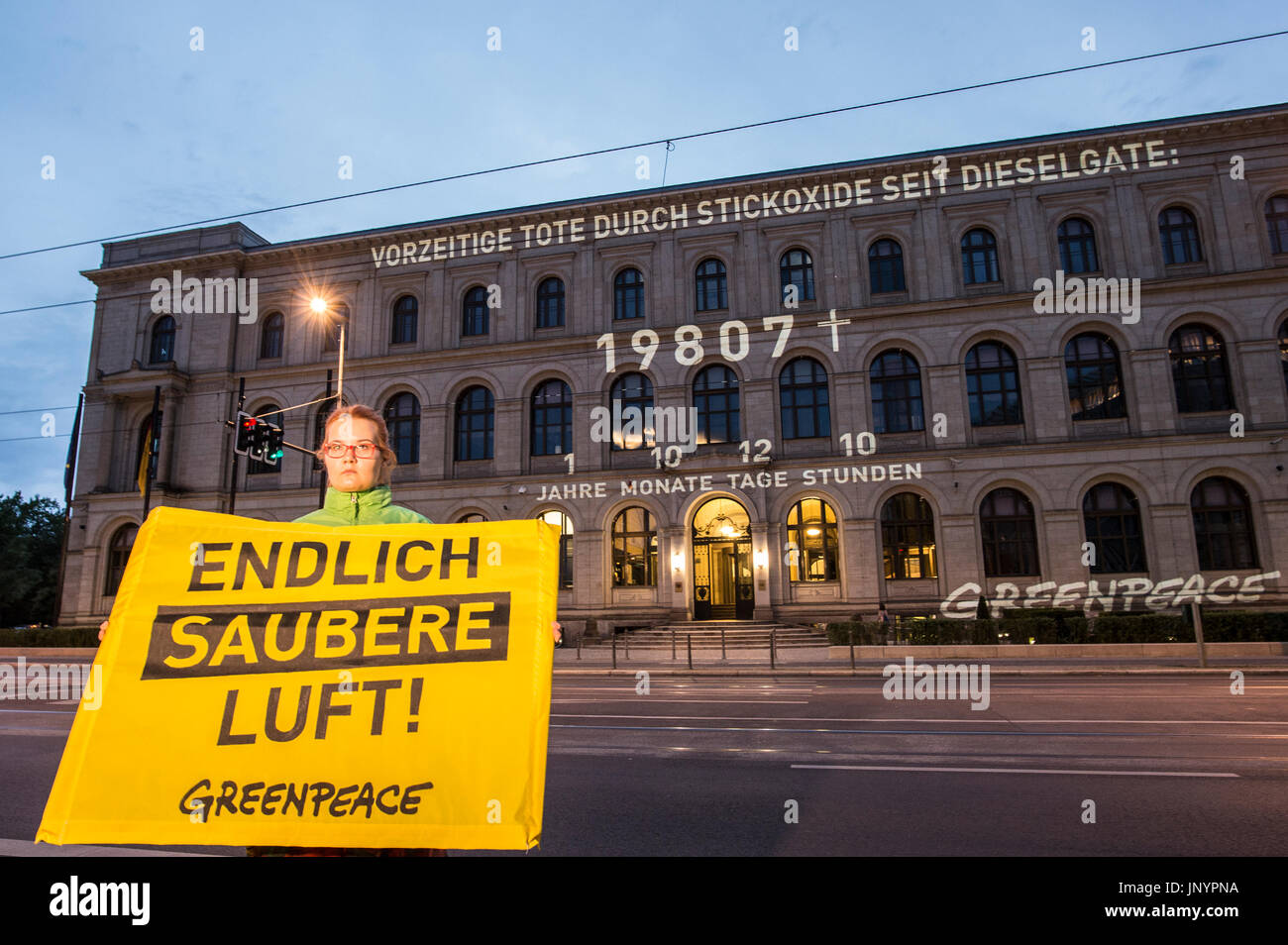Berlin, Germany. 31st July, 2017. 'Endlich saubere Luft" (lit. finally ...