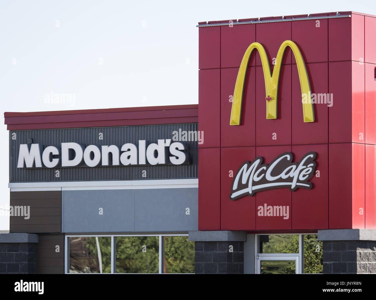 Mccafe signs hi-res stock photography and images - Alamy