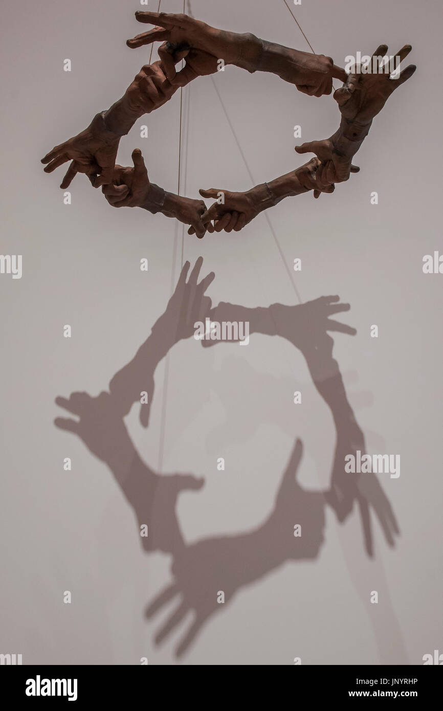 Untitled (hand circle) 1996 - Bruce works by Nauman in the ARTIST ROOMS ...