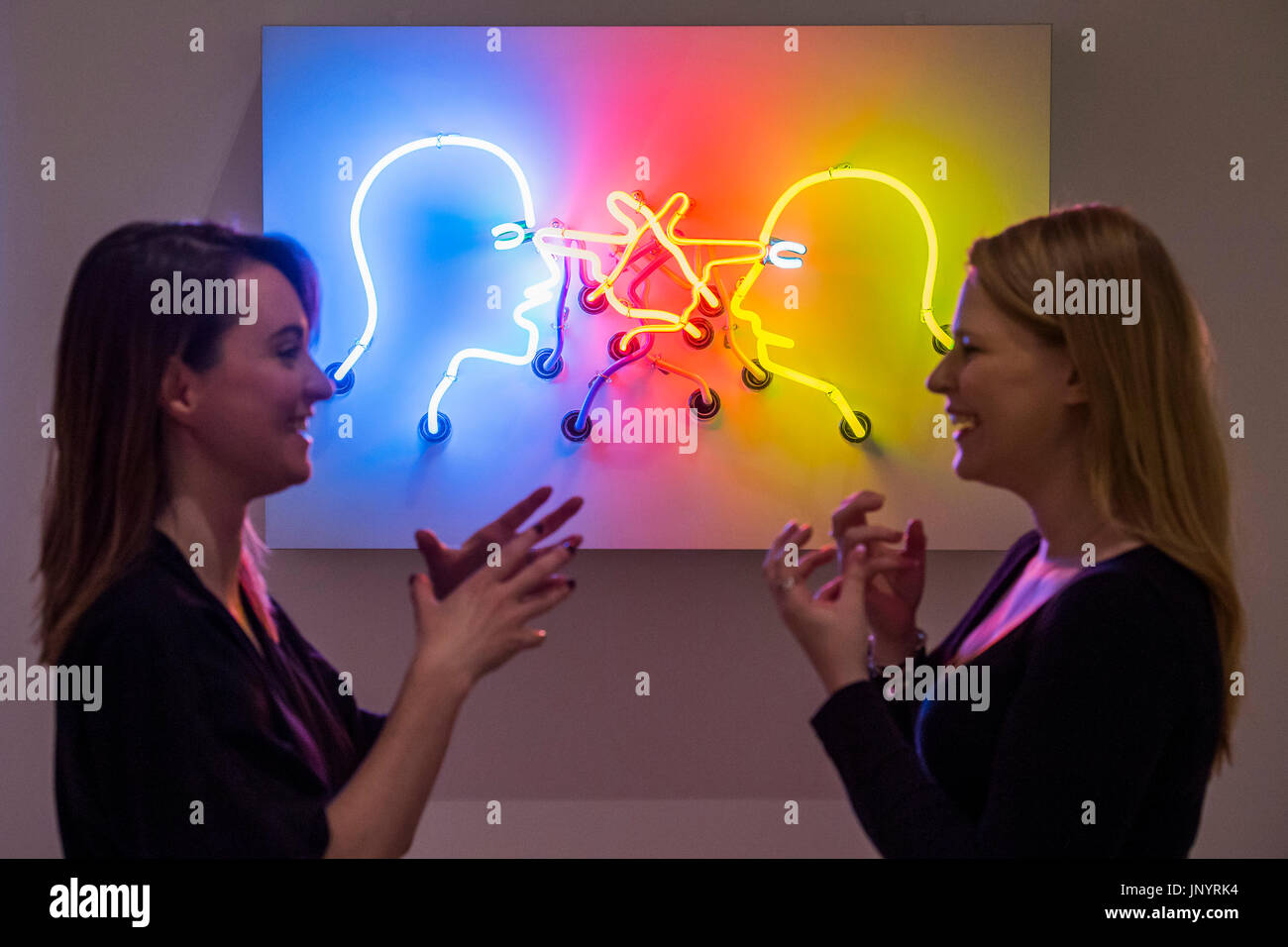 Eye of artist hi-res stock photography and images - Alamy