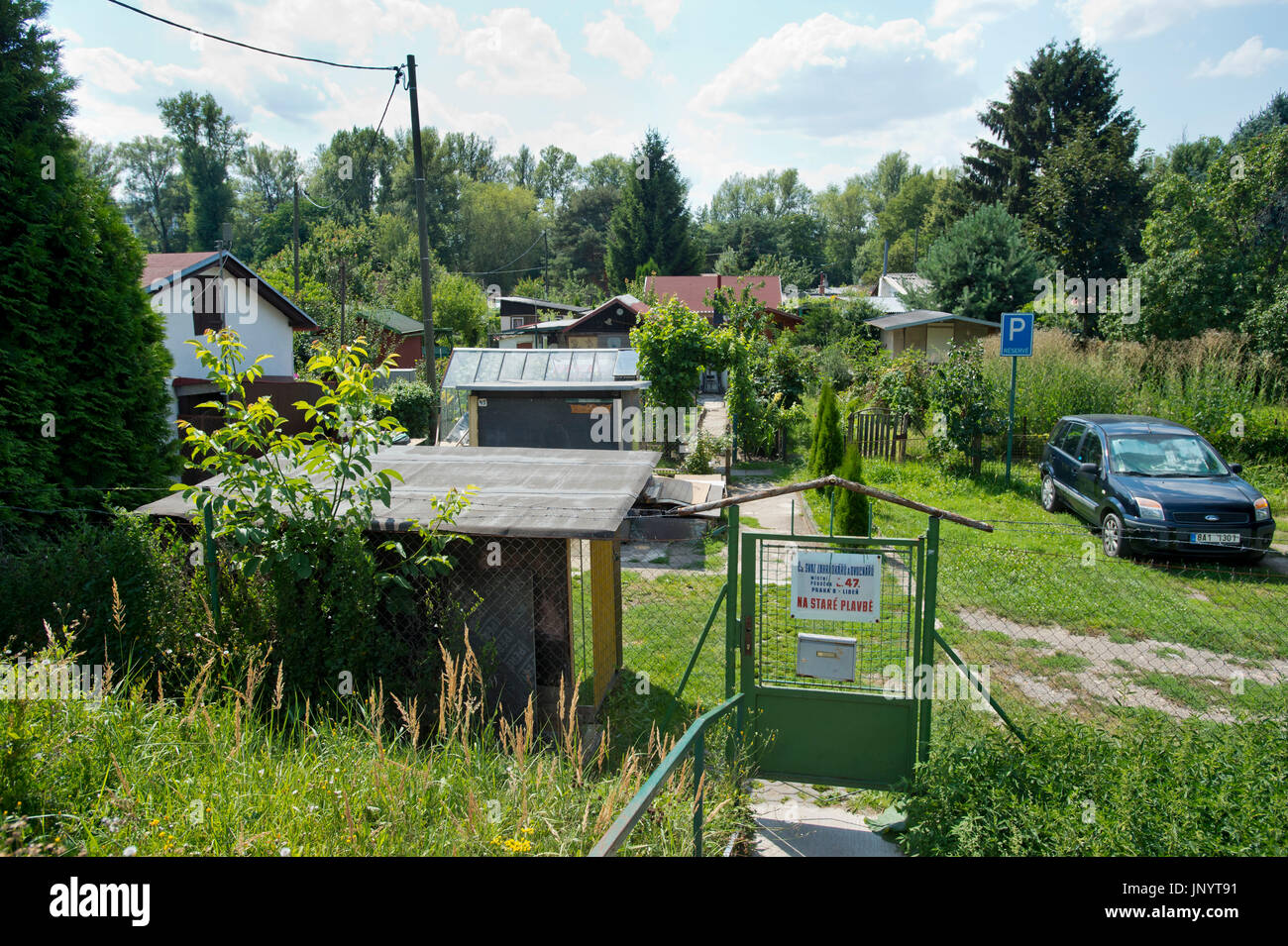 Prague, Czech Republic. 21st July, 2017. Gardening colony in Libensky ...